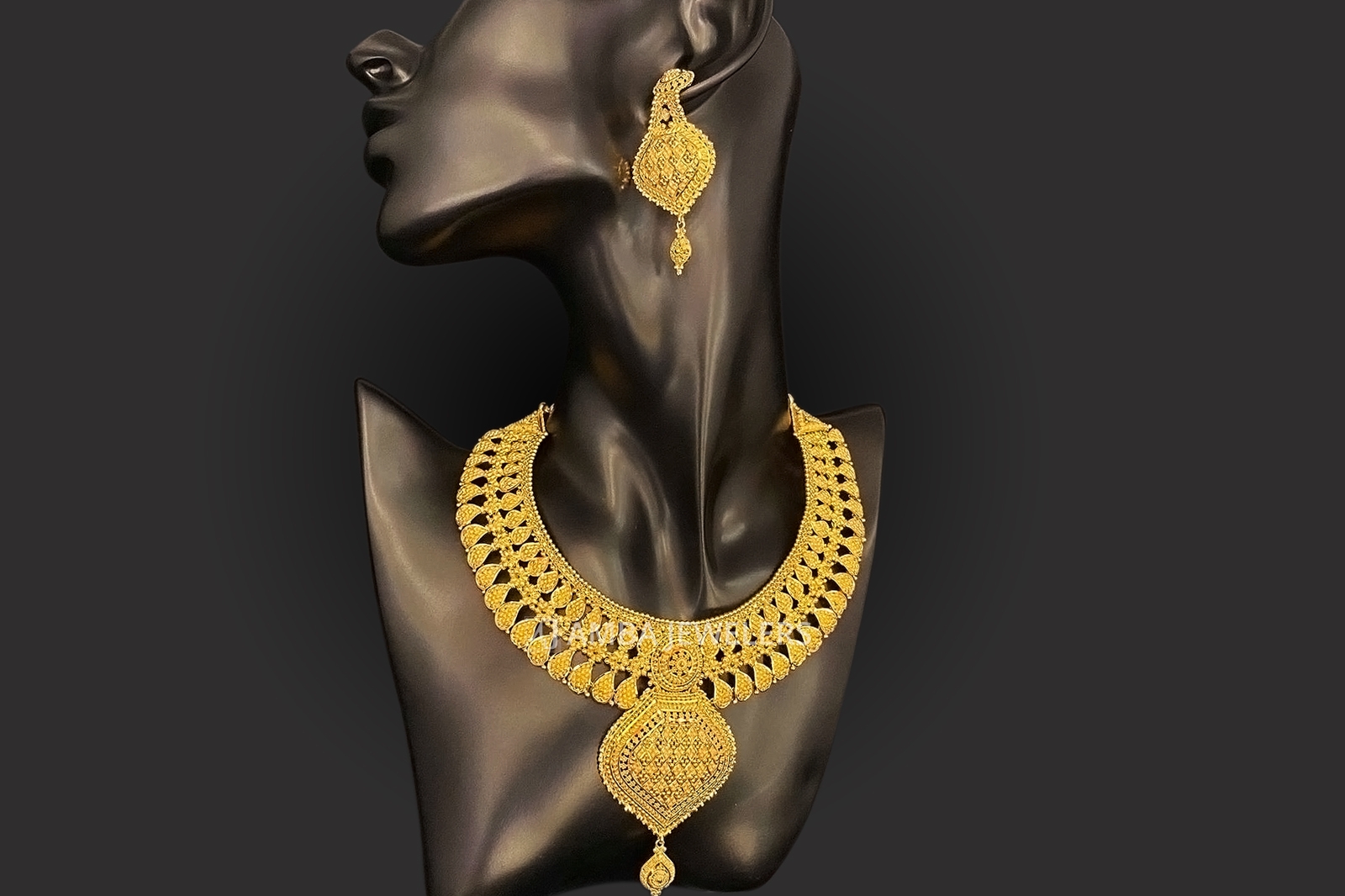 Necklaces – Amba Jewelers